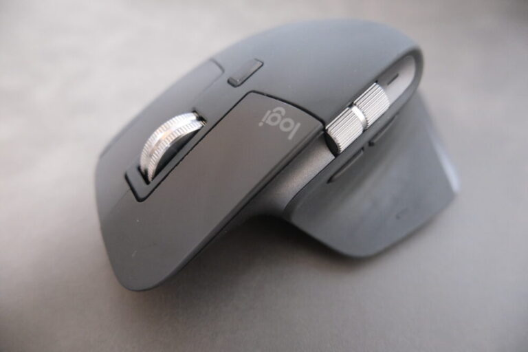 【レビュー】MX MASTER3sは使いにくい？1年使った使用感をレビュー｜おすすめの方や使い方を解説